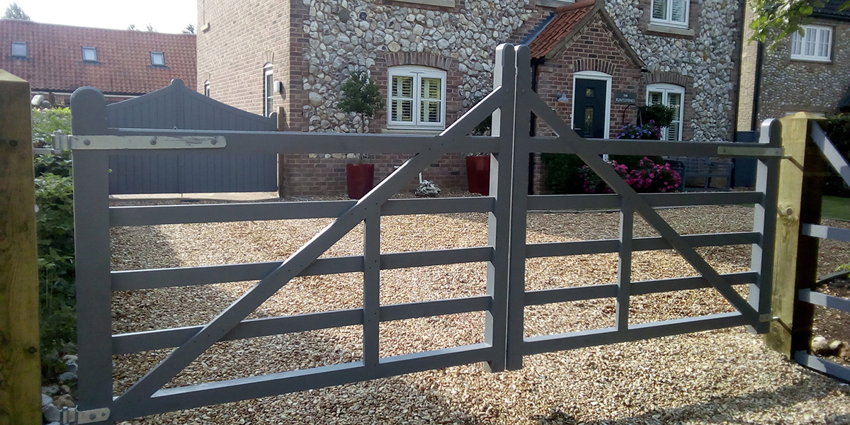 Gates and Fittings – English Brothers Ltd